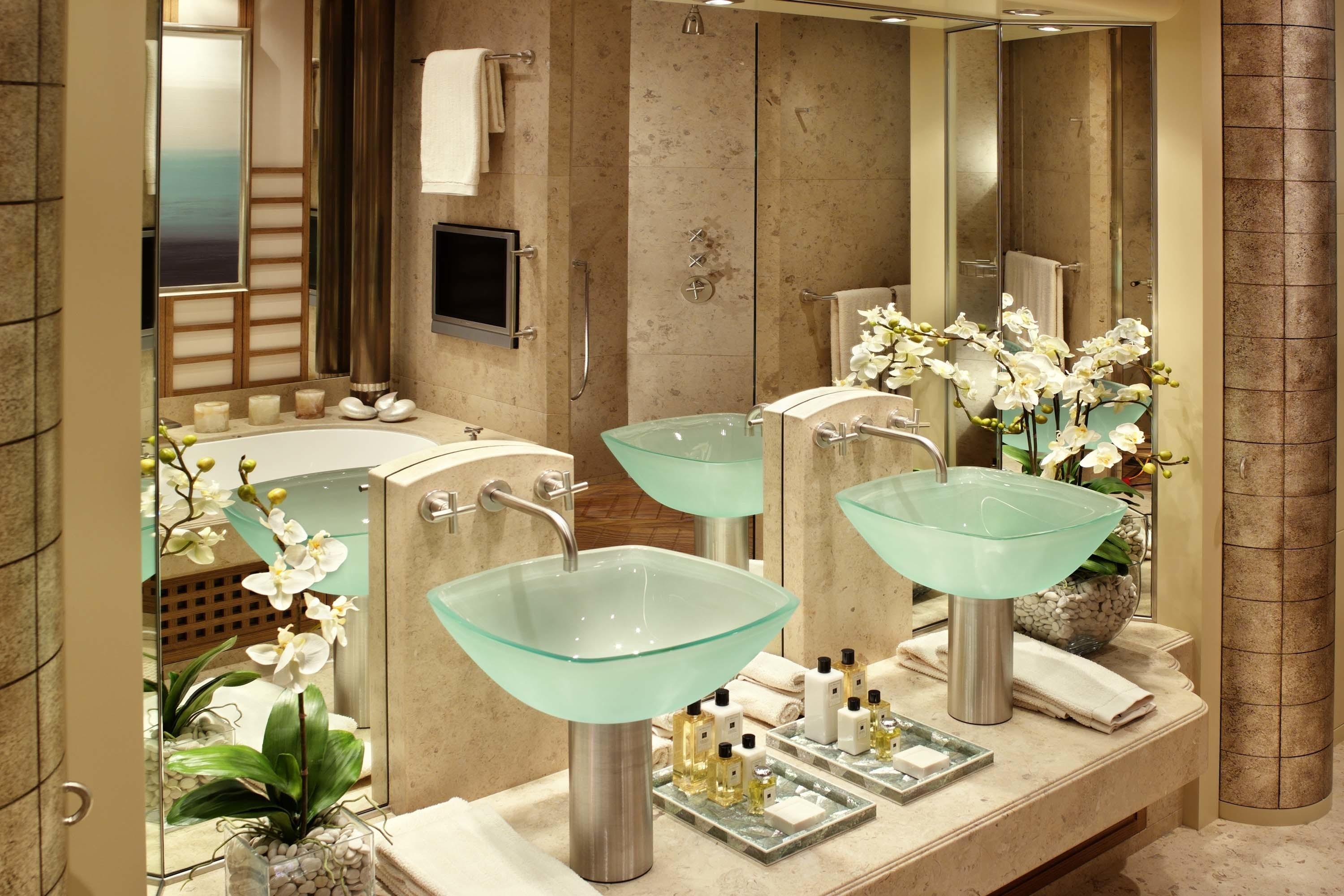 Yacht ECSTASEA, Feadship | CHARTERWORLD Luxury Superyacht Charters